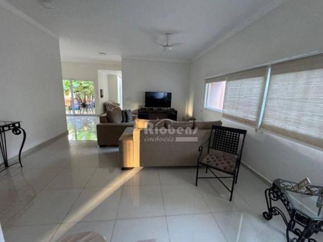 BELA CASA TARRAF II 233M²