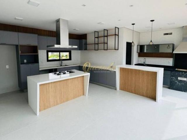 Bela casa térrea nova, a venda, 3 suítes, planejados, piscina, condomínio Maria José, Indaiatuba