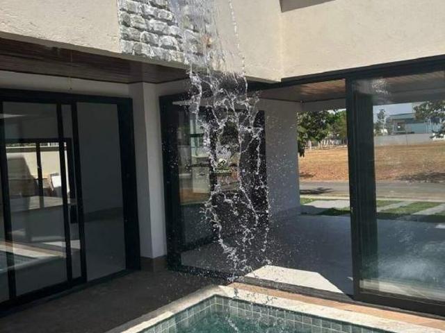 BELA CASA TÉRREA A VENDA NO TERRAS ALPHA 2
