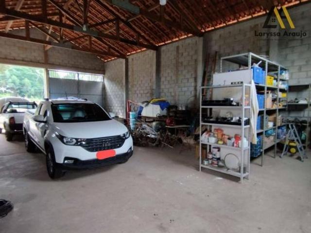 Bela Chácara a Venda com 11.700m², Casa com 03 Dormitórios, na região da Campininha, Ibiúna/Sp