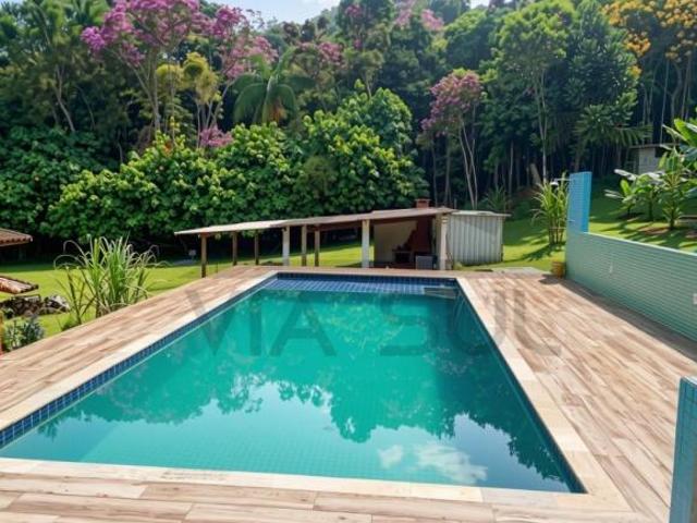 BELA CHÁCARA À VENDA EM JUQUITIBA  ÓTIMA LOCALIZAÇÃO