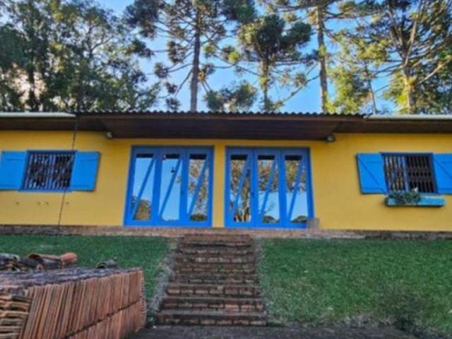 BELA CHÁCARA EM S. J. DOS PINHAIS com 44.473 m2, 03 RESIDÊNCIAS, FUJA DO STRESS