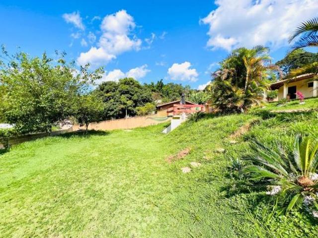 Bela e Ampla Chácara à venda com 1.500,00mts² em Atibaia/SP!