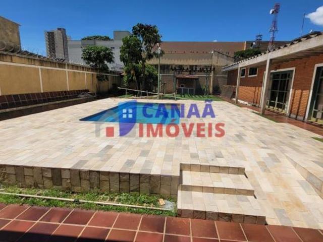 Bela e majestosa casa no bairro Umuarama próximo Hospital UFU