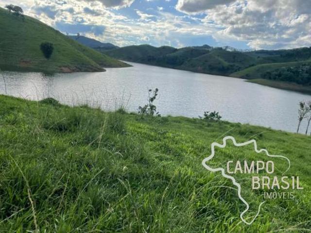 BELA FAZENDA 140 ALQUEIRES, COM 5 KM DE REPRESA E ESTRUTURA PARA GADO!