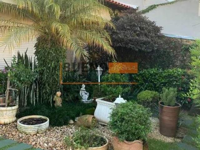 Bela sobrado com 3 dormitórios à venda, 220 m² de construção e terreno de 360m² por R$ 990.000 Jar