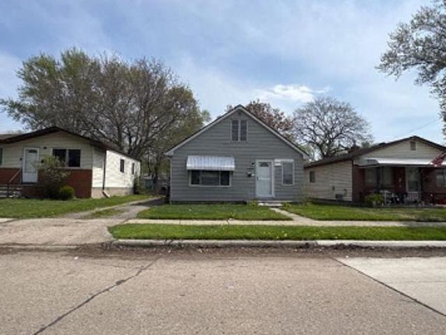 Belanger St