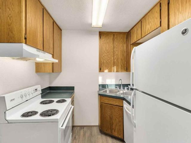 Belay 4 Plex 3183 2 Bedroom Apartment for Rent at 515 Se 137th Ave, Portland, OR 97233 Hazelwood