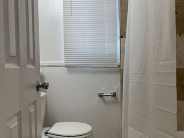 BELC 08 1 Bedroom Apartment for Rent at 443 W Florence Ave, Los Angeles, CA 90003