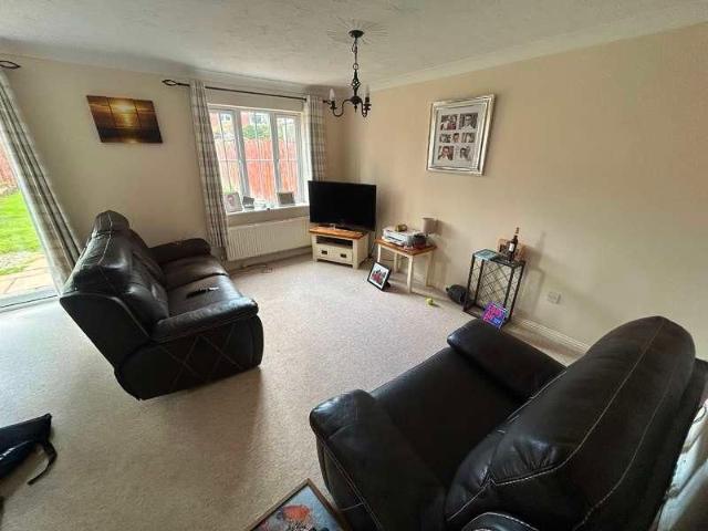 Belcher Close, Leicestershire, Coalville, LE67