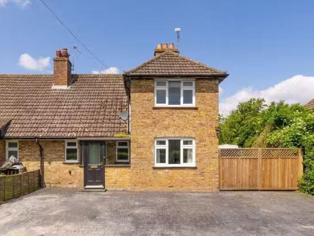 Beldam Haw, Halstead, Sevenoaks 4 bed semi detached house for.
