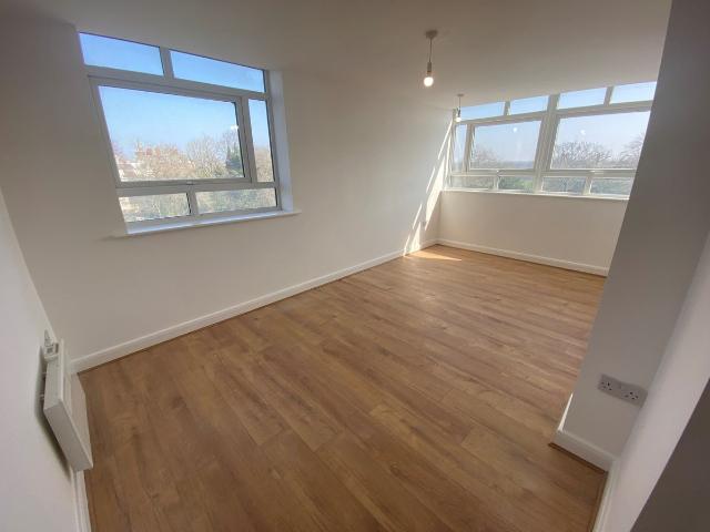Belem Tower, Liverpool L17, 2 bed flat to rent, £850 pcm | PrimeLocation