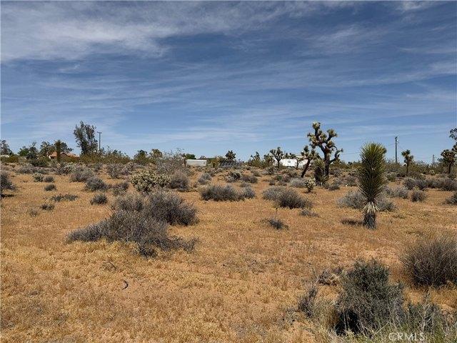 Belfair Dr, Yucca Valley, CA 92284