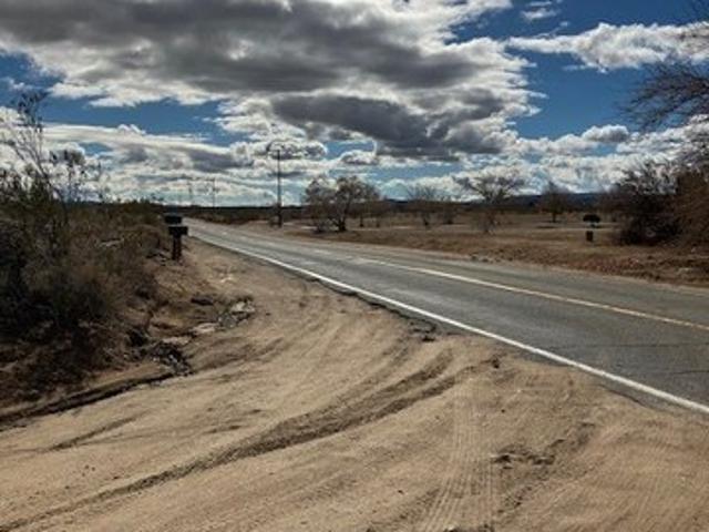 Belfield Blvd, Landers, CA 92285