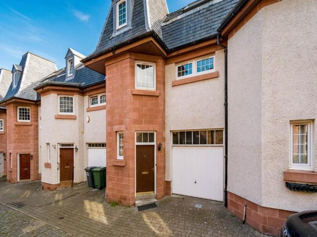 Belford Mews, Dean Village, Edinburgh 3 bed mews to rent £2,825 pcm £652 pw