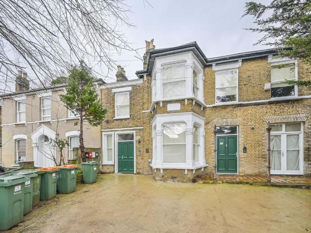 Belford House, Forest Gate, London E7, 3 bed flat to rent, £2,850 pcm | PrimeLocation