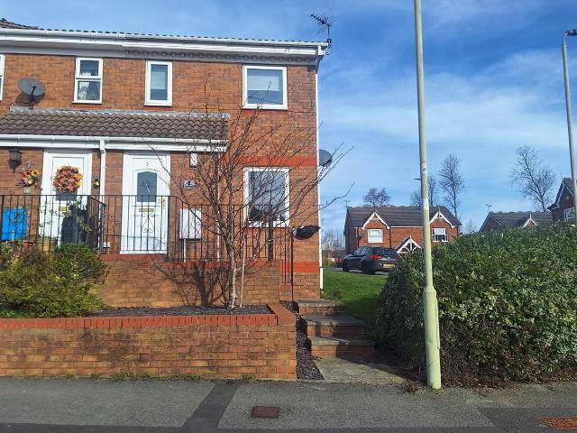 Belfry Court, Wakefield WF1, 2 bed town house to rent, £900 pcm | PrimeLocation