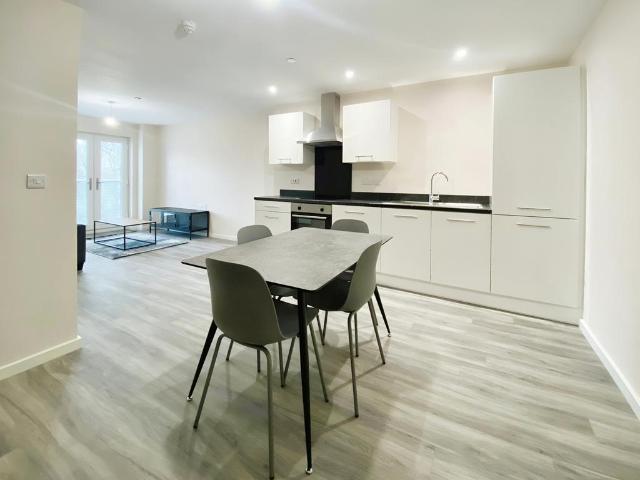 Belfry House, City Road, Manchester, M15 2 bed apartment to rent £1,275 pcm £294 pw