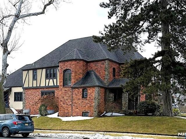 Belgrove Dr, Kearny, Home For Sale