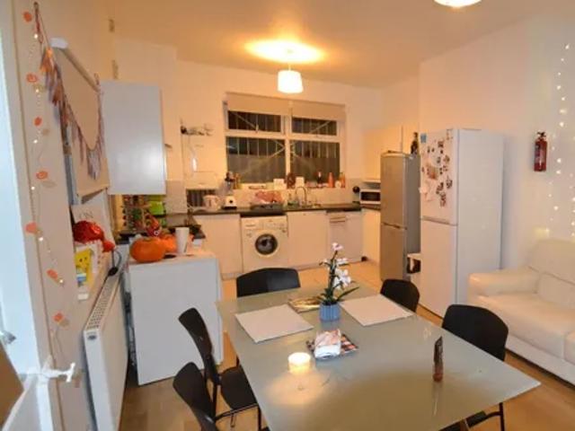 Belgrave Avenue, Victoria Park, Manchester, M14 5DL, United Kingdom | 2 bed house for rent #165893199 | Rentberry