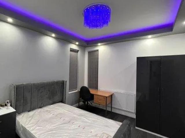 Belgrave Avenue, Victoria Park, Manchester, M14 5DL, United Kingdom | Room for rent #79612714 | Rentberry
