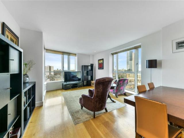 Belgrave Court, 36 Westferry Circus. 2 bed apartment to rent £2,800 pcm £646 pw