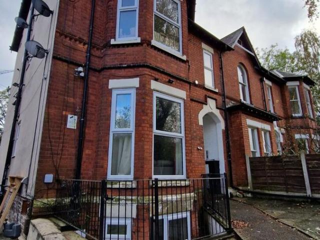 Belgrave Crescent, Eccles M30, 1 bed flat to rent, £950 pcm | PrimeLocation