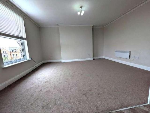 Belgrave Crescent, Scarborough, YO11