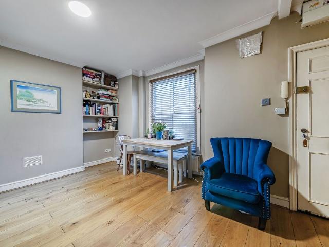 Belgrave Gardens, St John's Wood, London NW8, 2 bed flat to rent, £3,250 pcm | PrimeLocation