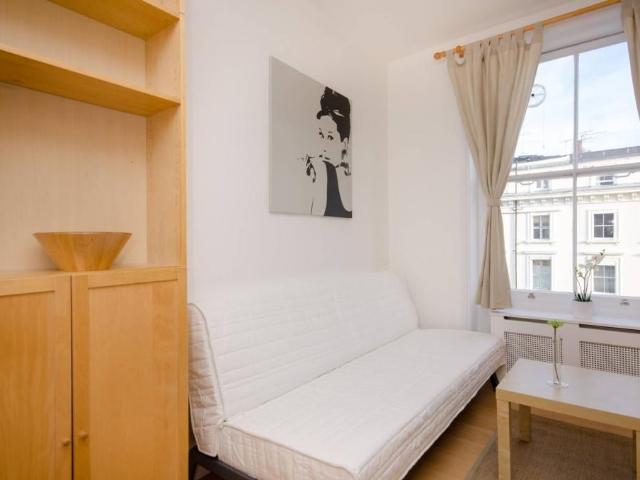 Belgrave Road, Pimlico, London SW1V, Studio to rent, £1,820 pcm | PrimeLocation