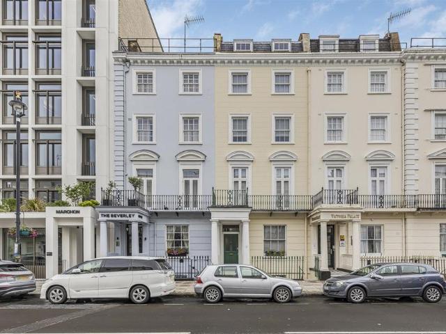 Belgrave Road, SW1V 1 bed flat to rent £2,900 pcm £669 pw