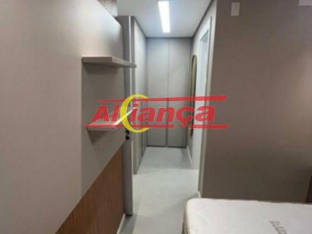 Belíssimo apto 2 dorms/ sendo 1 suite / varanda gourmet / 68m2 /mobiliado