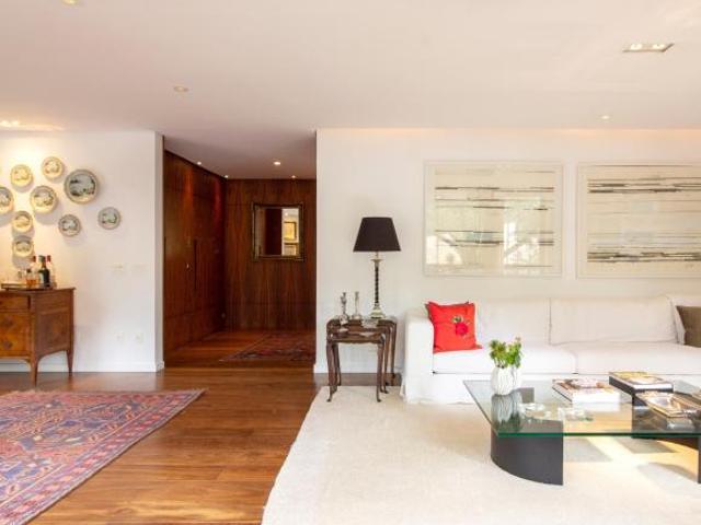 Belissimo apto alto padrão p/venda c/200m2 e 03 suites Itaim Bibi