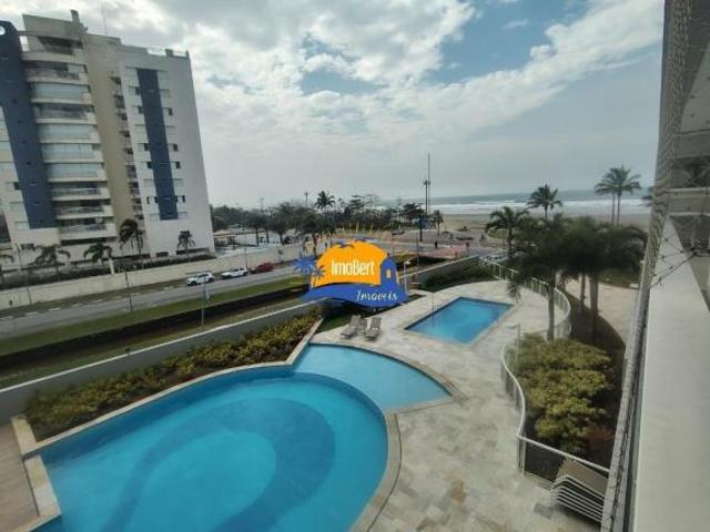 Belíssimo apartamento 2 suites com sala reversível frente pro mar!