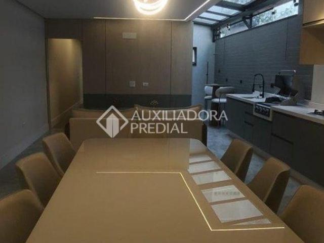 Belíssimo Apartamento com Elevador Mobiliado e Decorado com 03 quartos 01 suíte 02 Vagas