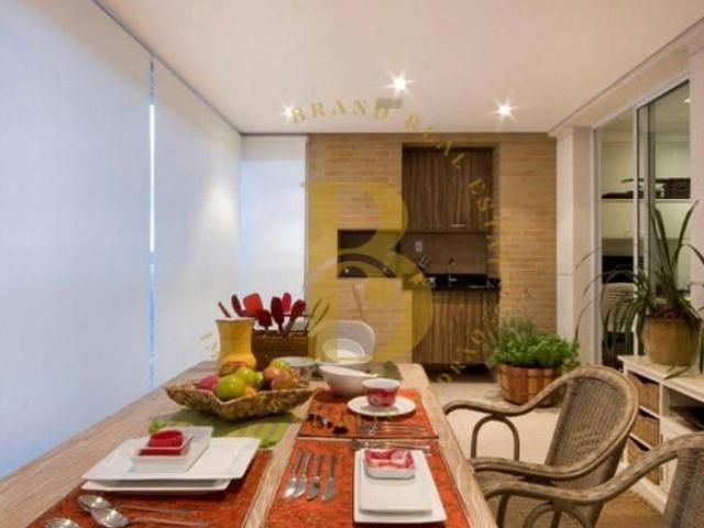 Belissimo apartamento, com varanda gourmet, localizado no Campo Belo