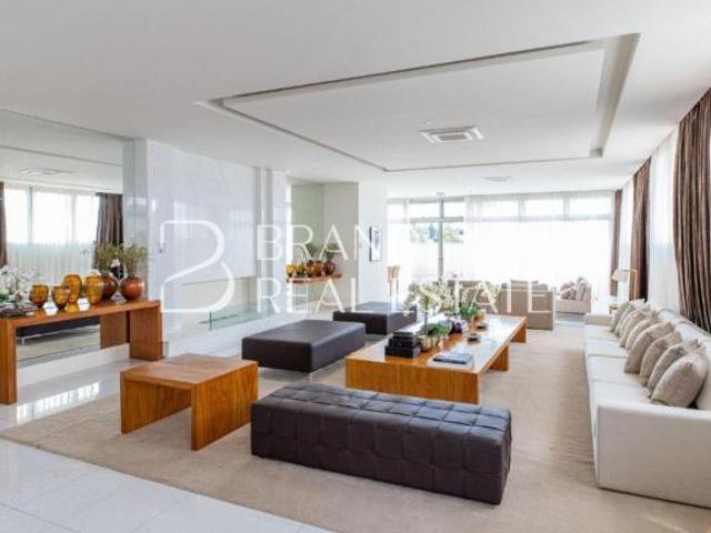 Belíssimo apartamento, com vista panorâmica, localizado no Campo Belo