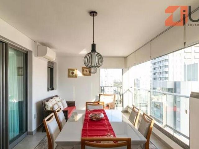 Belíssimo apartamento à venda 141m², 2 vagas próximo ao Parque Villa Lobos
