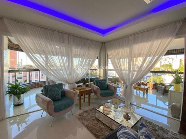 Belíssimo apartamento à venda com 157m² privativos, 3 quartos, sendo os 3 suítes