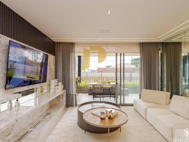 Belíssimo Apartamento à venda localizado no bairro Alto da Glória
