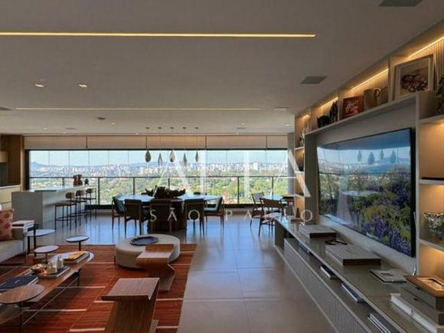 Belíssimo apartamento à venda, pronto para morar no Jardim Guedala! São 195m², 3 suítes e 3 vagas