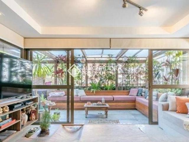 Belissimo apartamento garden bairro Mont Serrat
