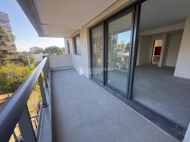 Belíssimo apartamento Garden, de 2 dormitórios, 1 suíte, 1 vaga de garagem no bairro Três Figueiras