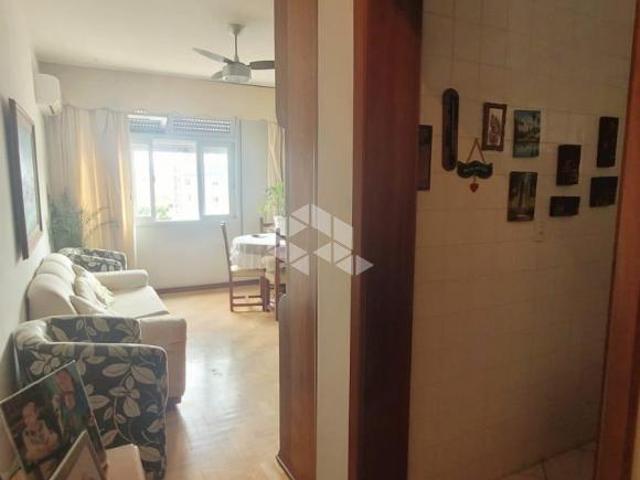 BELISSÍMO APARTAMENTO DE 3 QUARTOS COM DEPENDÊNCIA COMPLETA