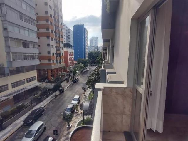 Belissimo apartamento de 146 metros e na quadra da praia