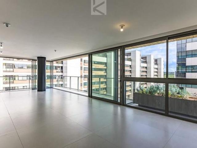 Belíssimo Apartamento de 4 quartos, sendo todos Suítes, na SQNW 106, Noroeste, com 272,63m²