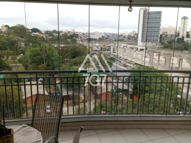 BELÍSSIMO APARTAMENTO, EM LOCALIZAÇÃO PRIVILEGIADA OPORTUNIDADE !
