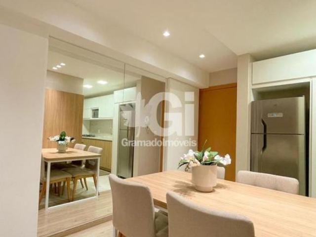 BELISSIMO APARTAMENTO NO CENTRO DE GRAMADO