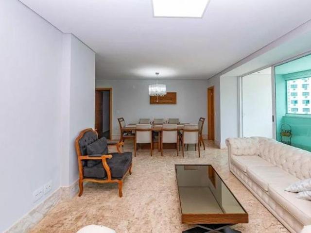 Belíssimo Apartamento no Belvedere: 4 Quartos, 2 Suítes e Varanda em Localização Privilegiada!