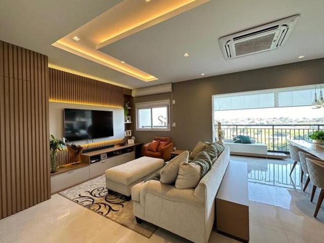 Lindo apartamento disponível para venda e locação, totalmente mobiliado, com acabamento premium e lo